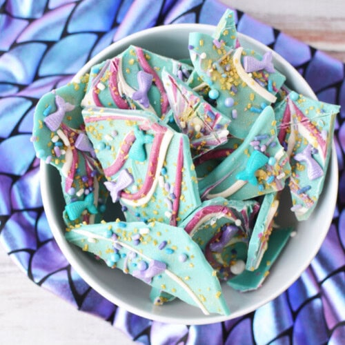 Sparkly Mermaid Bark Candy for an Easy Under the Sea Sweet | A Magical Mess