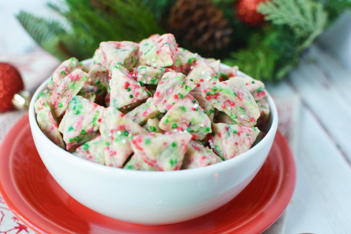 Cute Elf Bites Mini Holiday Shortbread Cookies | A Magical Mess
