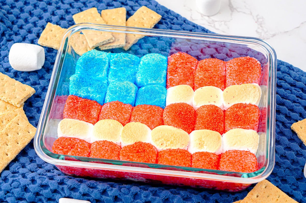 Easy American Flag S'mores Dip for BBQ Parties | A Magical Mess