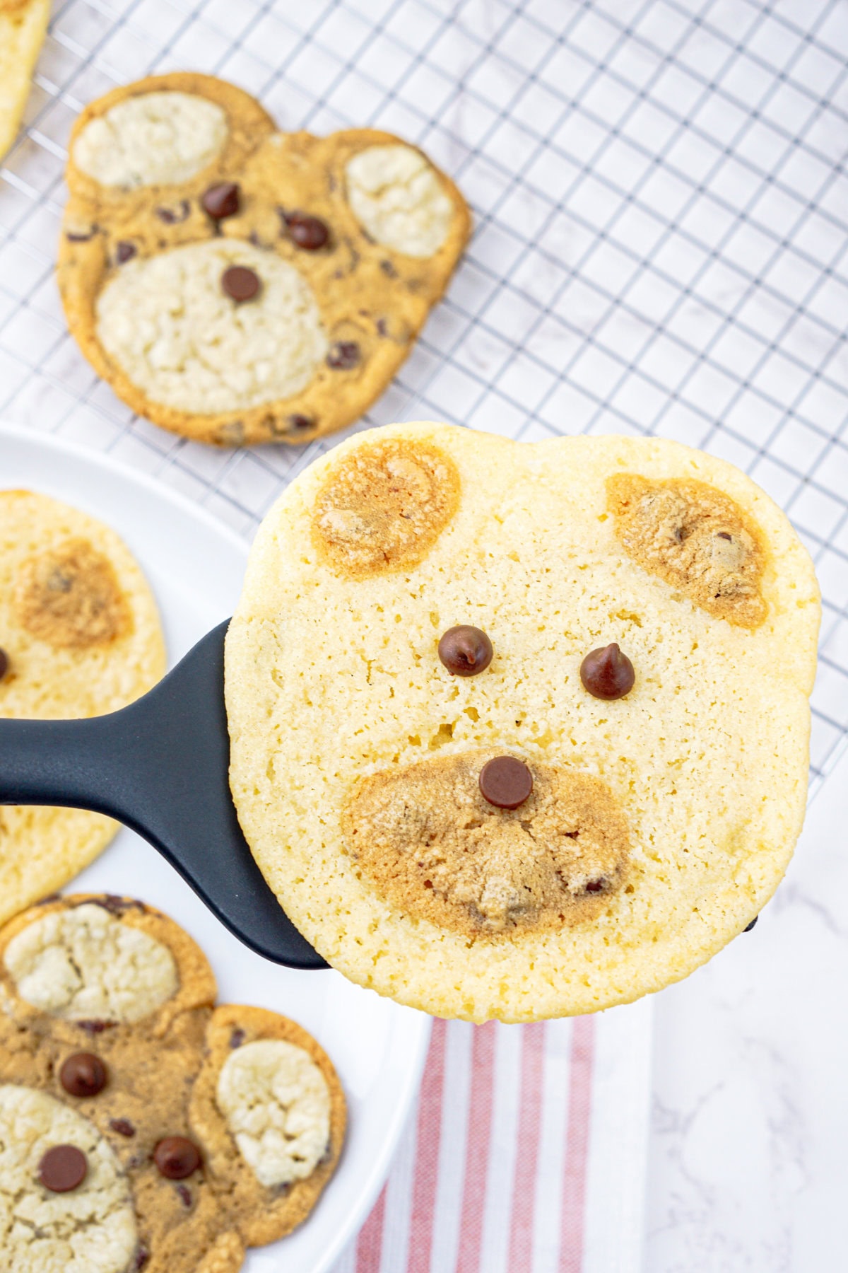 How to Make Teddy Bear Cookies Out of Cookie Dough | A Magical Mess