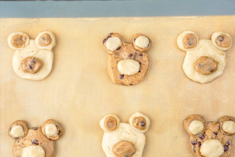 How to Make Teddy Bear Cookies Out of Cookie Dough | A Magical Mess