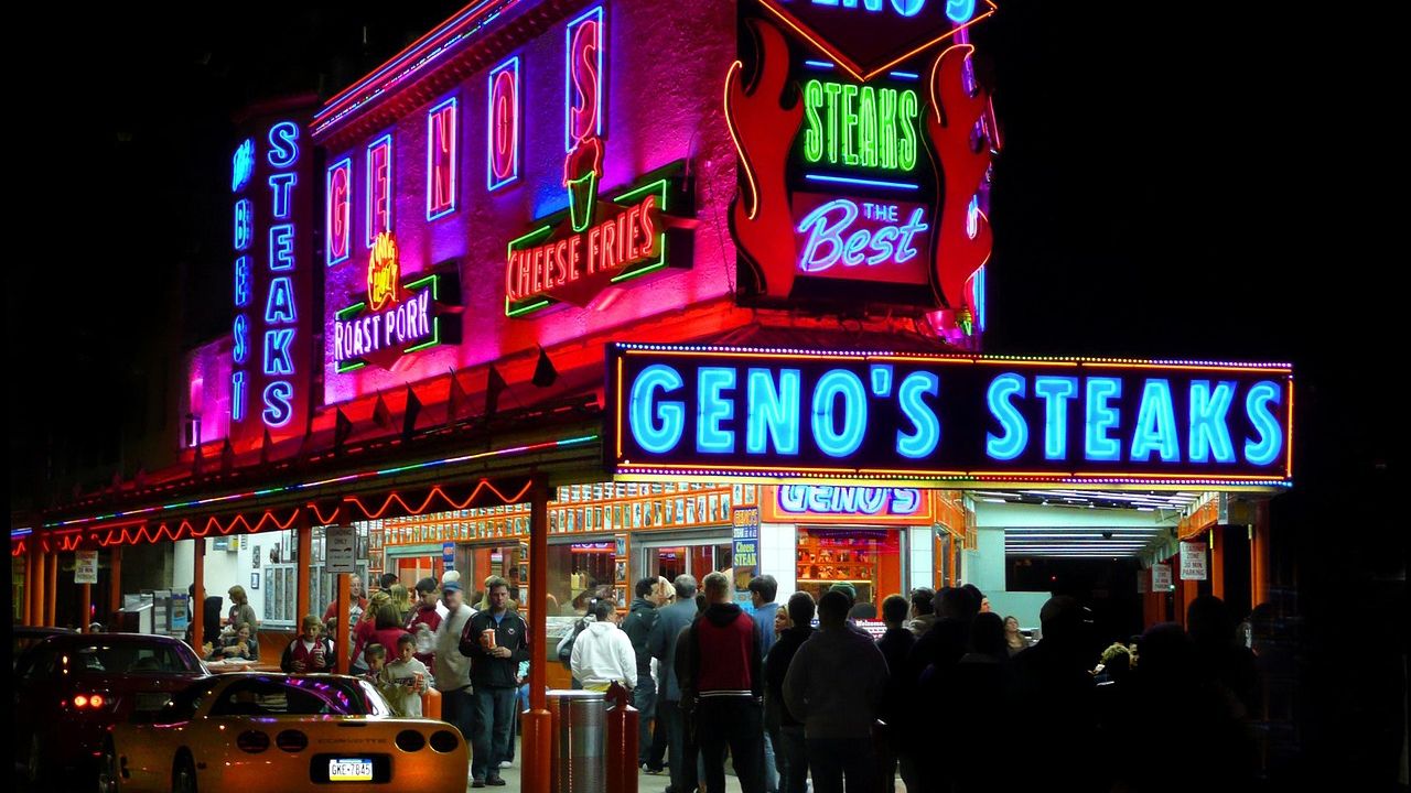 The No-Go List: 12 Tourist Restaurants Travelers Say Are Overpriced ...